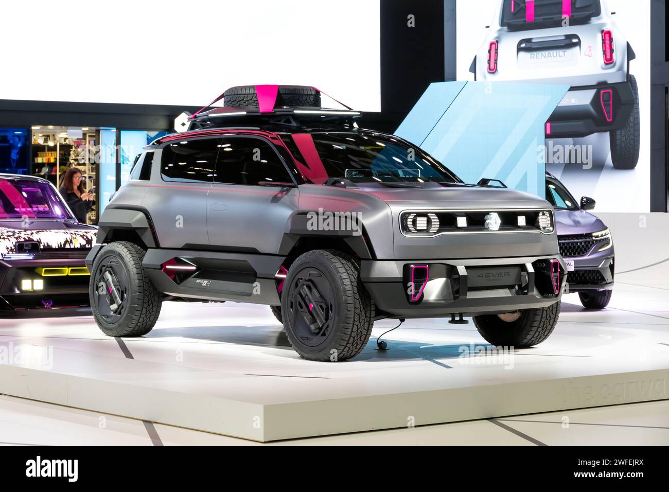 Renault 4Ever Trophy Concept electric all-terrain car reveiled at the ...