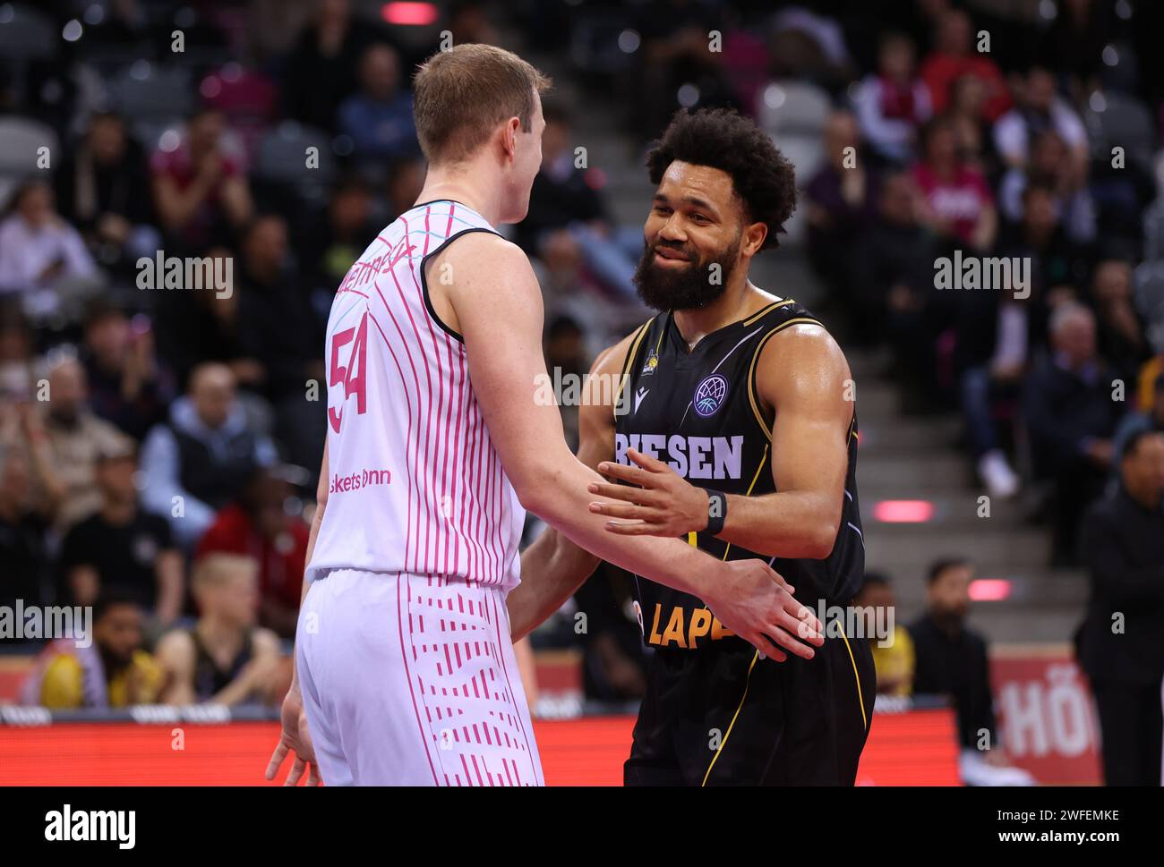 Bonn, Deutschland. 30th Jan, 2024. Thomas Kennedy (Bonn), Silas Melson ...