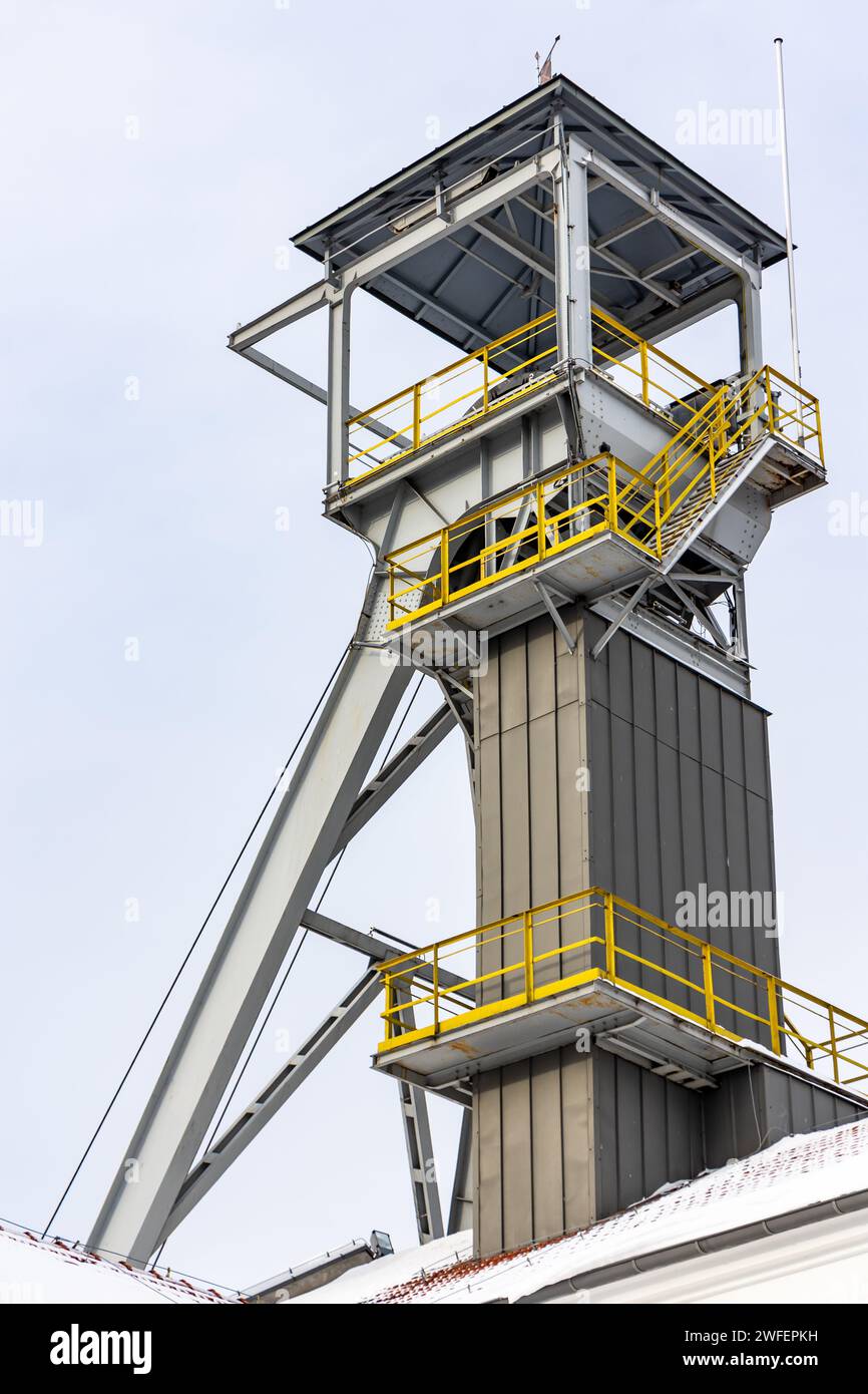 Mine hoist hi-res stock photography and images - Alamy