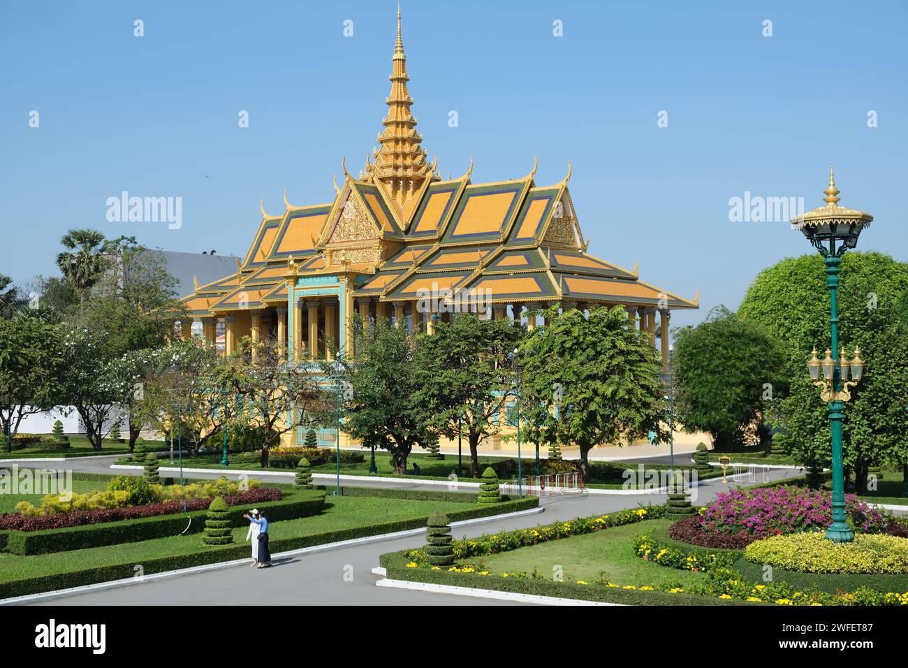 Tineang chanchaya hi-res stock photography and images - Alamy