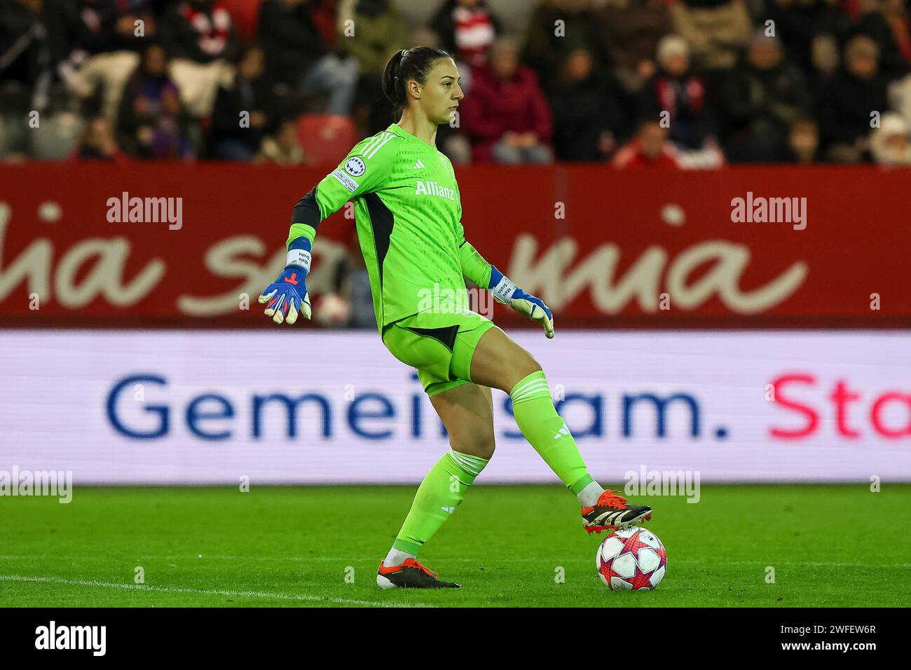 Muenchen, Deutschland. 30th Jan, 2024. Maria Luisa Grohs (FC Bayern ...