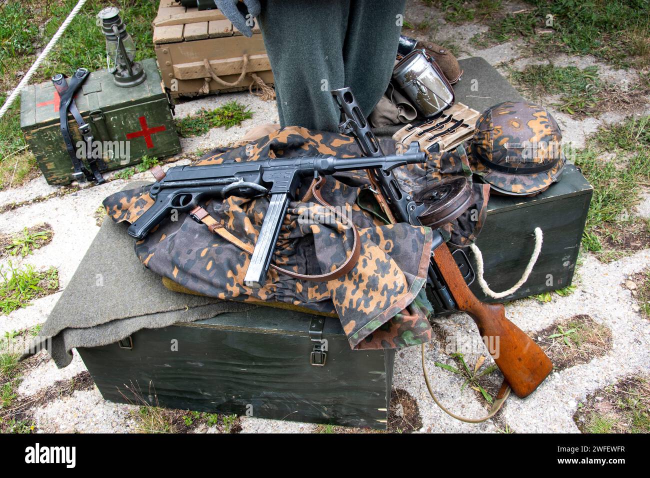 WWII German and Soviet weapons, submachine guns and military equipment ...