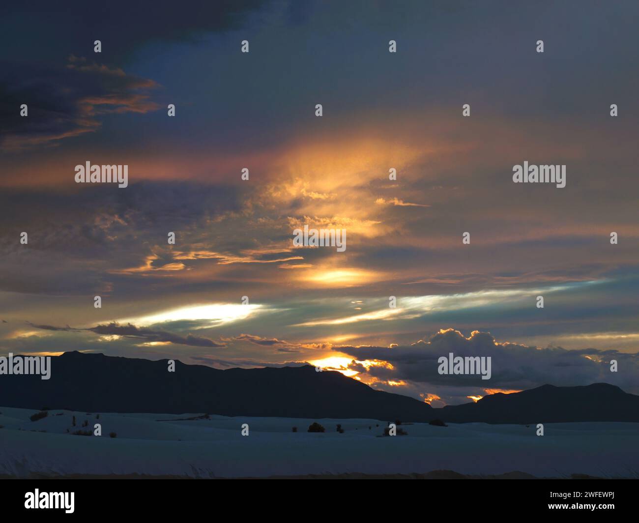 Sunset mild colors hi-res stock photography and images - Alamy