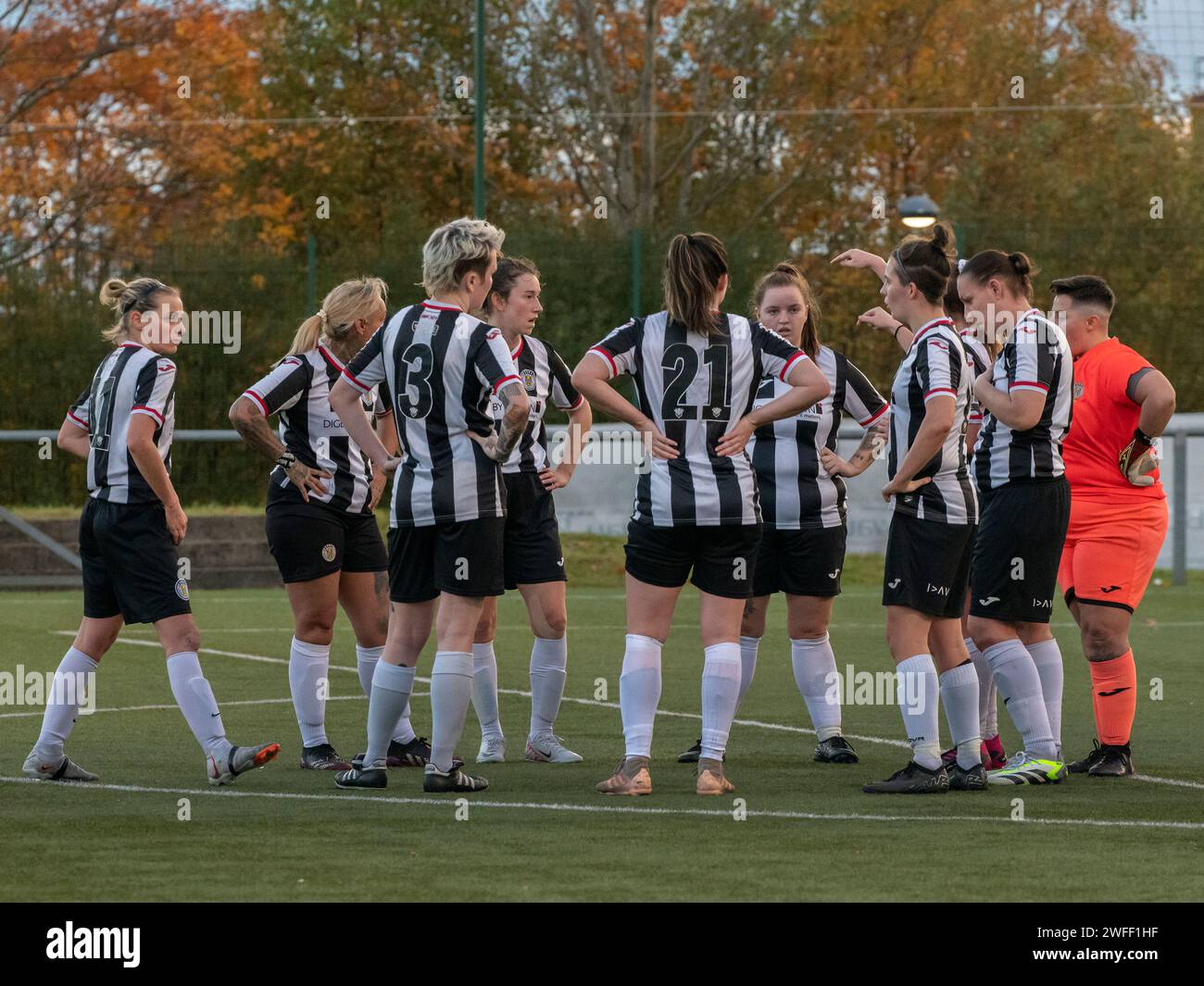 St mirren team hi-res stock photography and images - Alamy
