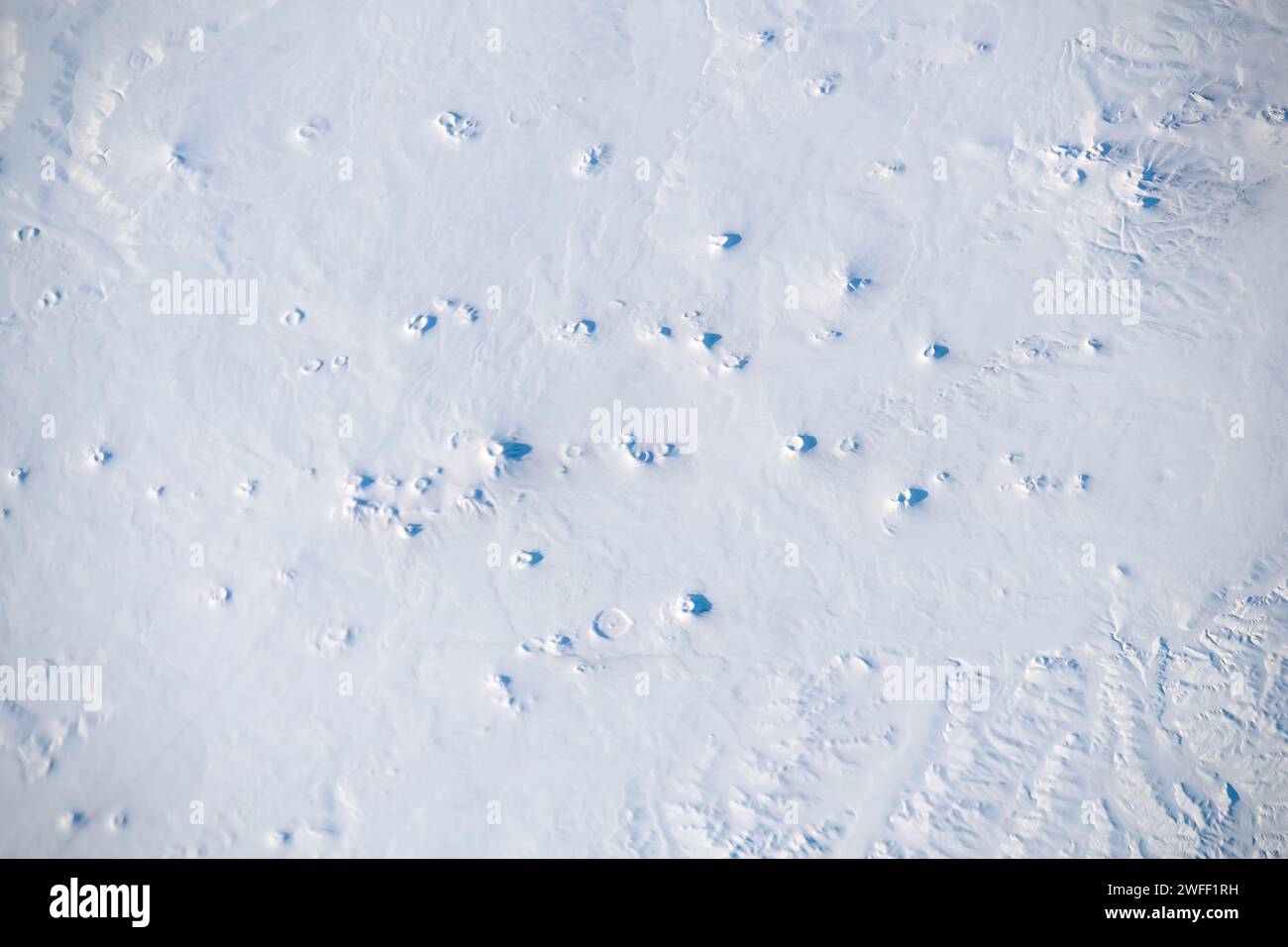 China weather snow hi-res stock photography and images - Alamy