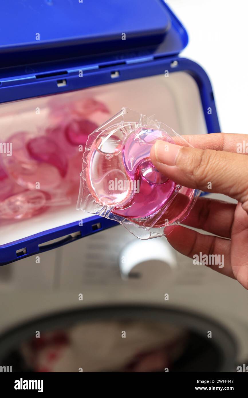 Laundry pod hi-res stock photography and images - Alamy