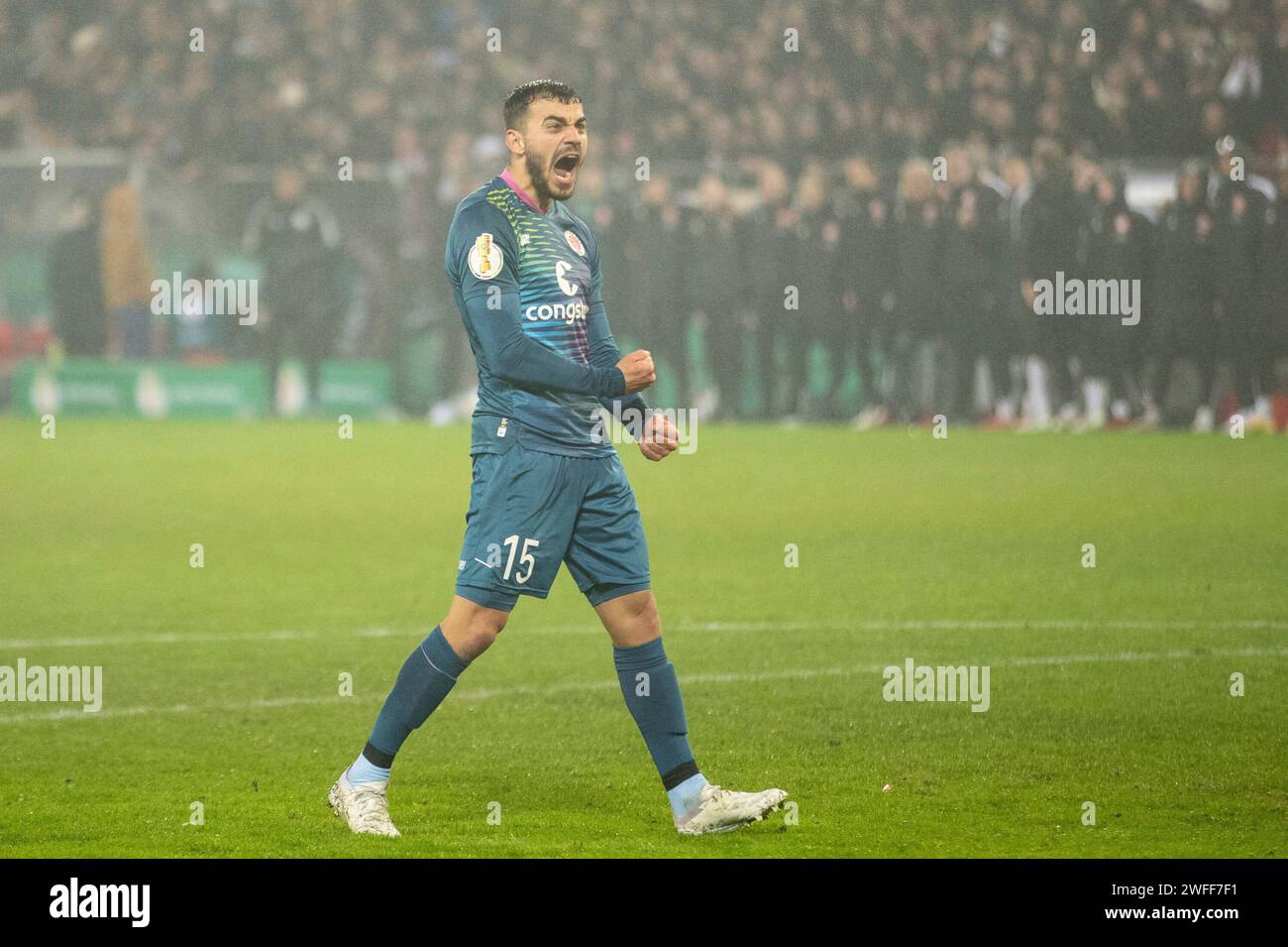 Danel sinani hi-res stock photography and images - Alamy