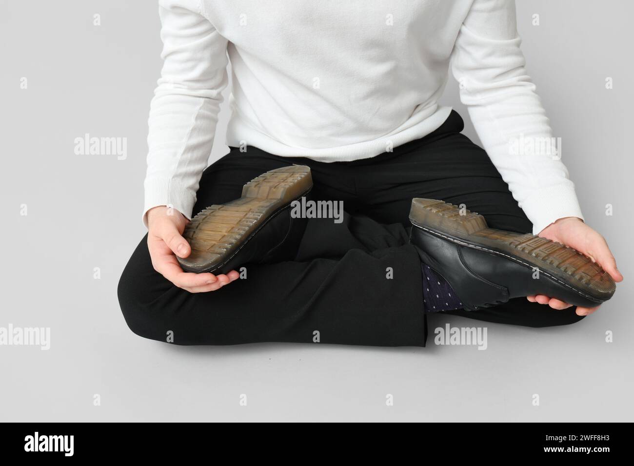 Elegant foot position hi-res stock photography and images - Alamy