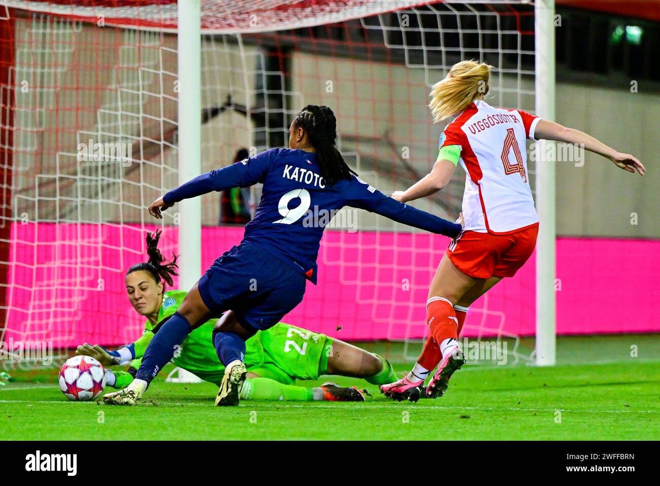 v.li.: Maria Luisa Grohs (Torwart, Torfrau, FC Bayern München, FCB, 22 ...