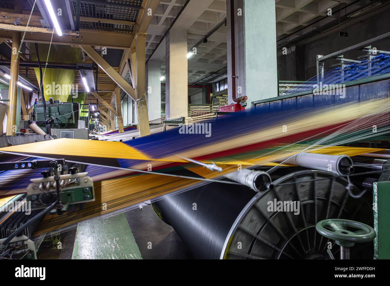 Threading a sewing machine hi-res stock photography and images - Alamy