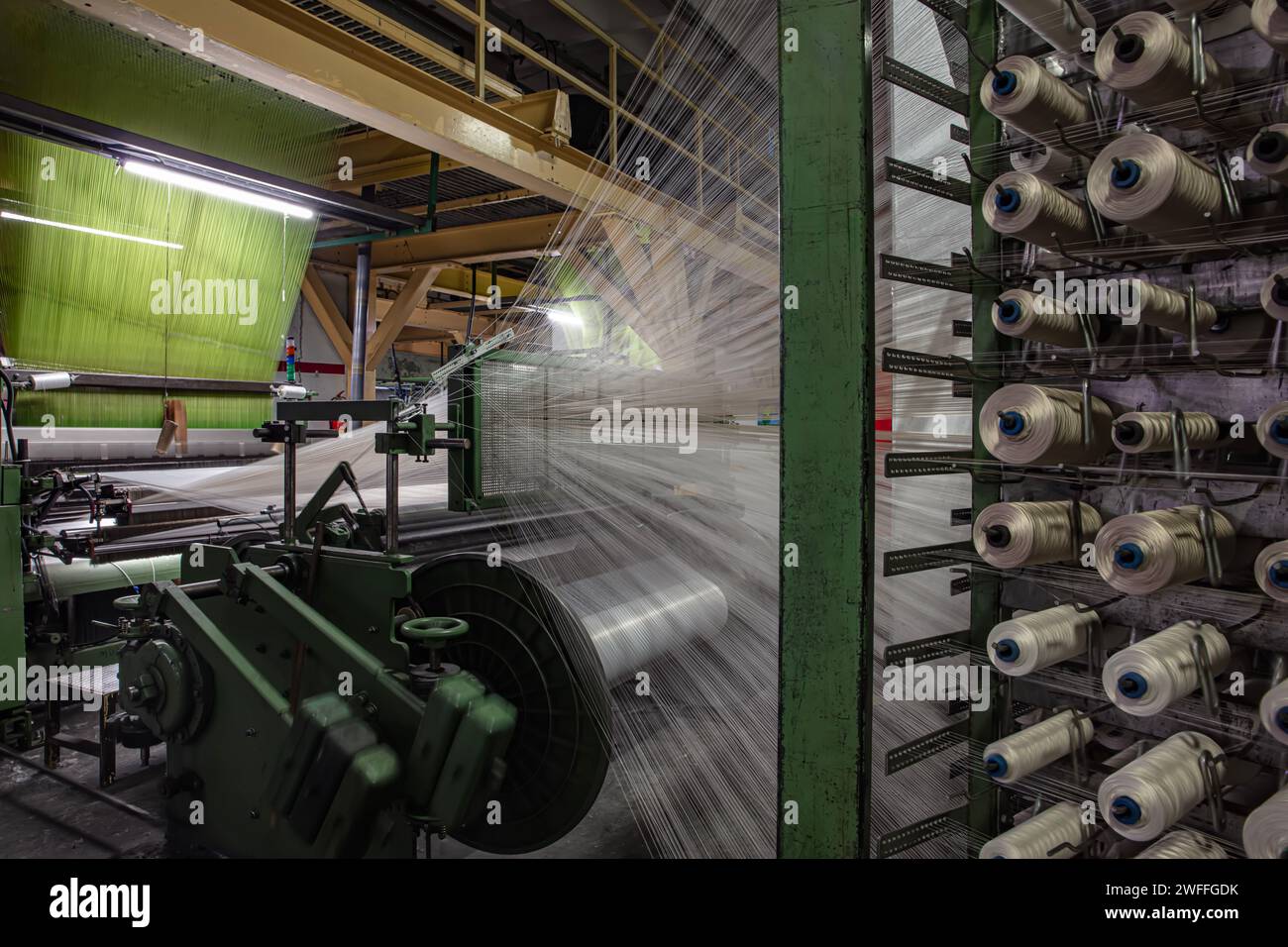 Threading an industrial sewing machine hi-res stock photography and images - Alamy