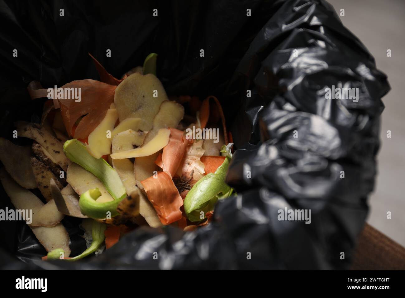 Food waste bin vegetables potato hi-res stock photography and images ...