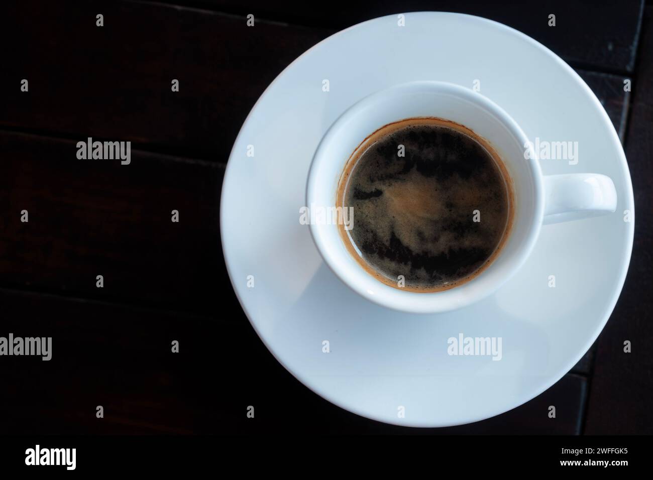 Two shot hi-res stock photography and images - Alamy