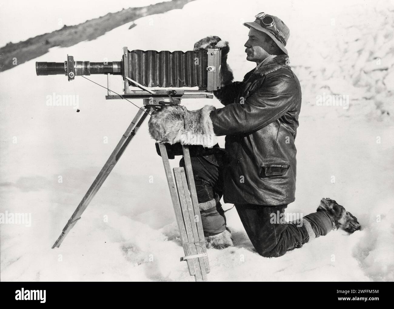 Expedition Photographer Herbert George Ponting and telephoto camera ...