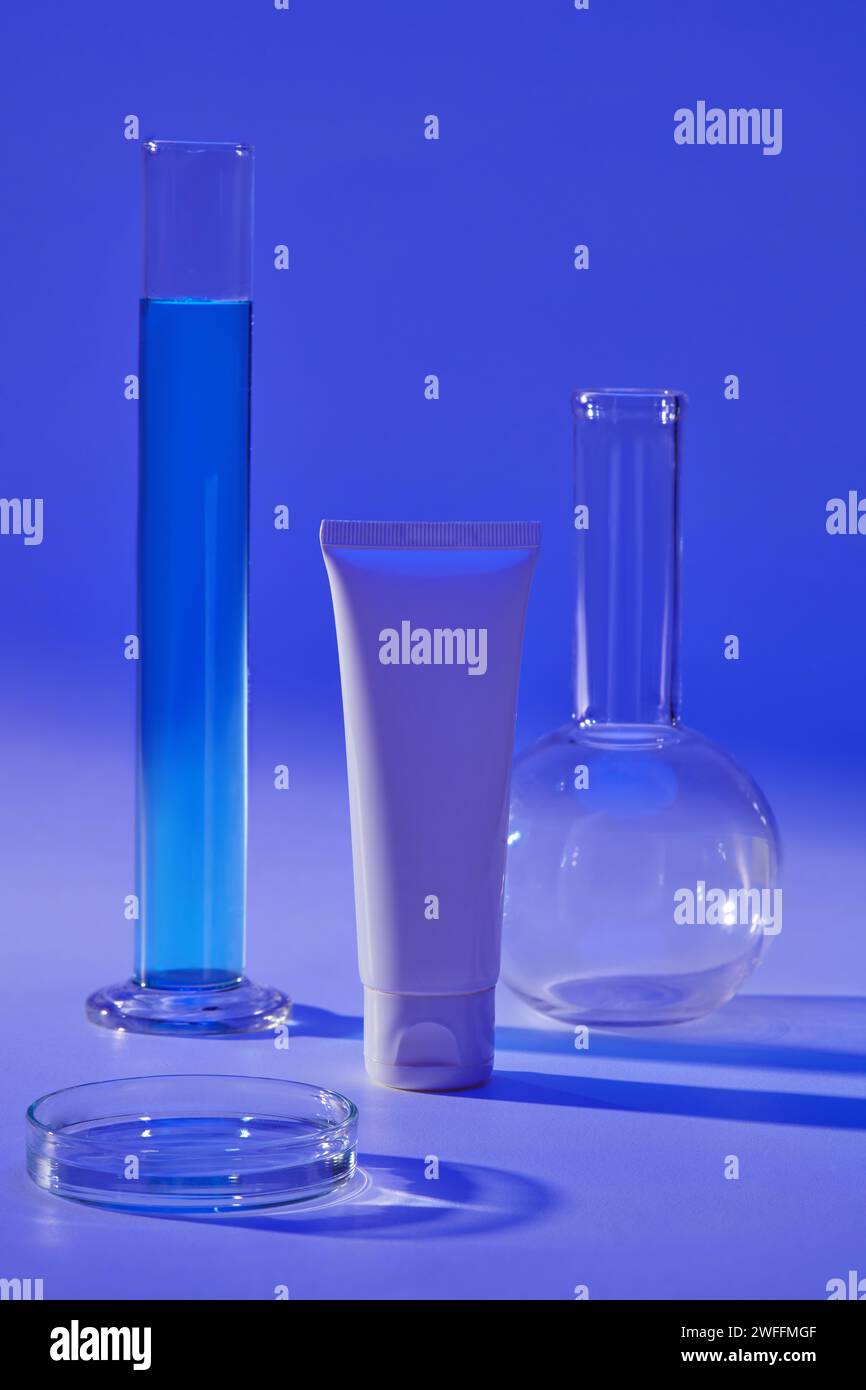 Flat bottom florence flask hi-res stock photography and images - Alamy