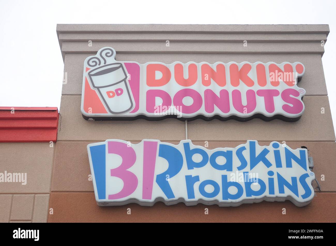 Dunkin donuts baskin robbins hi-res stock photography and images - Alamy