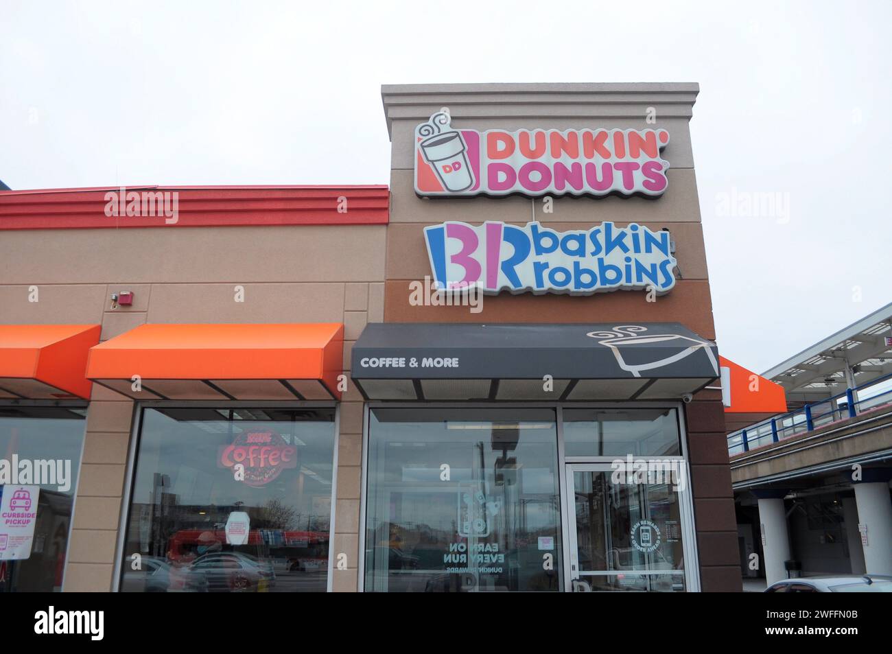 Dunkin donuts baskin robbins hi-res stock photography and images - Alamy