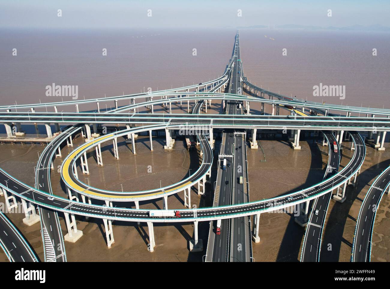 Hangzhou ningbo expressway hi-res stock photography and images - Alamy