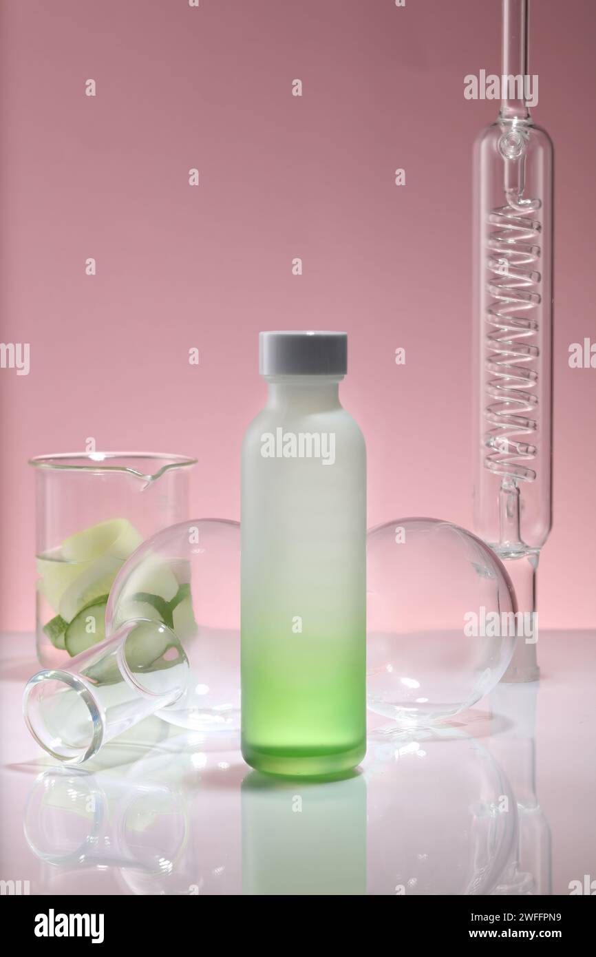 Bottle condenser hi-res stock photography and images - Alamy