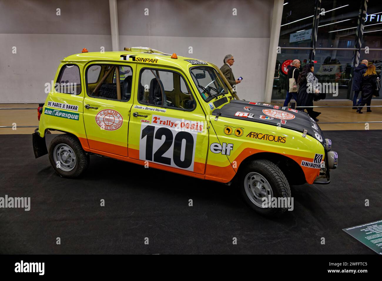 Renault 4 sinpar hi-res stock photography and images - Alamy