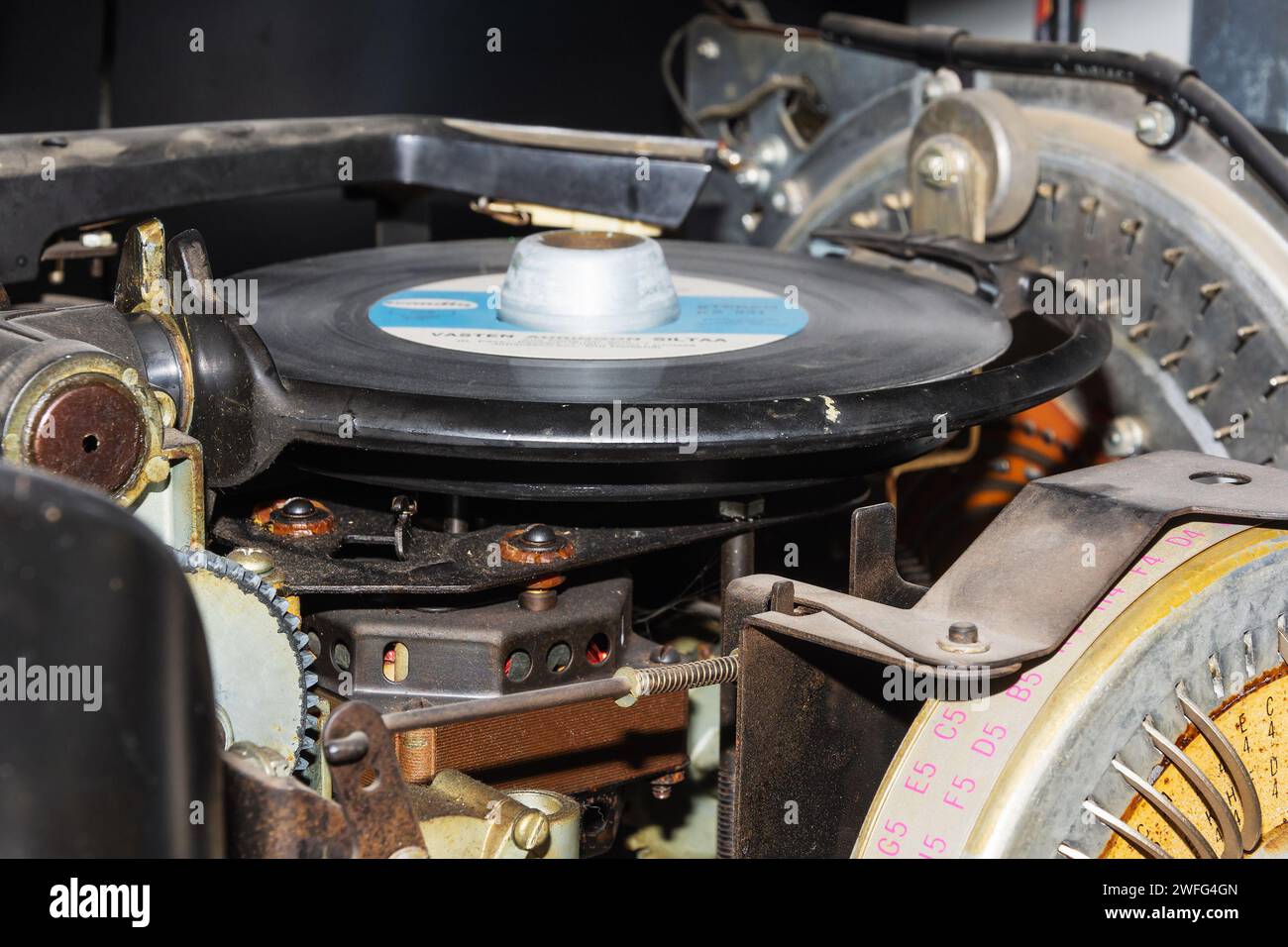 Old Rock-Ola jukebox dusty and greasy internals Stock Photo - Alamy