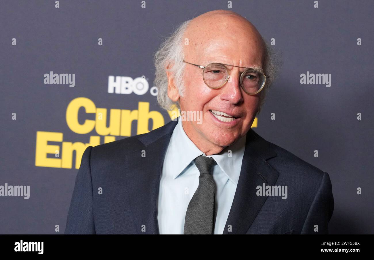 Larry David arrives at the "Curb Your Enthusiasm" final season premiere ...