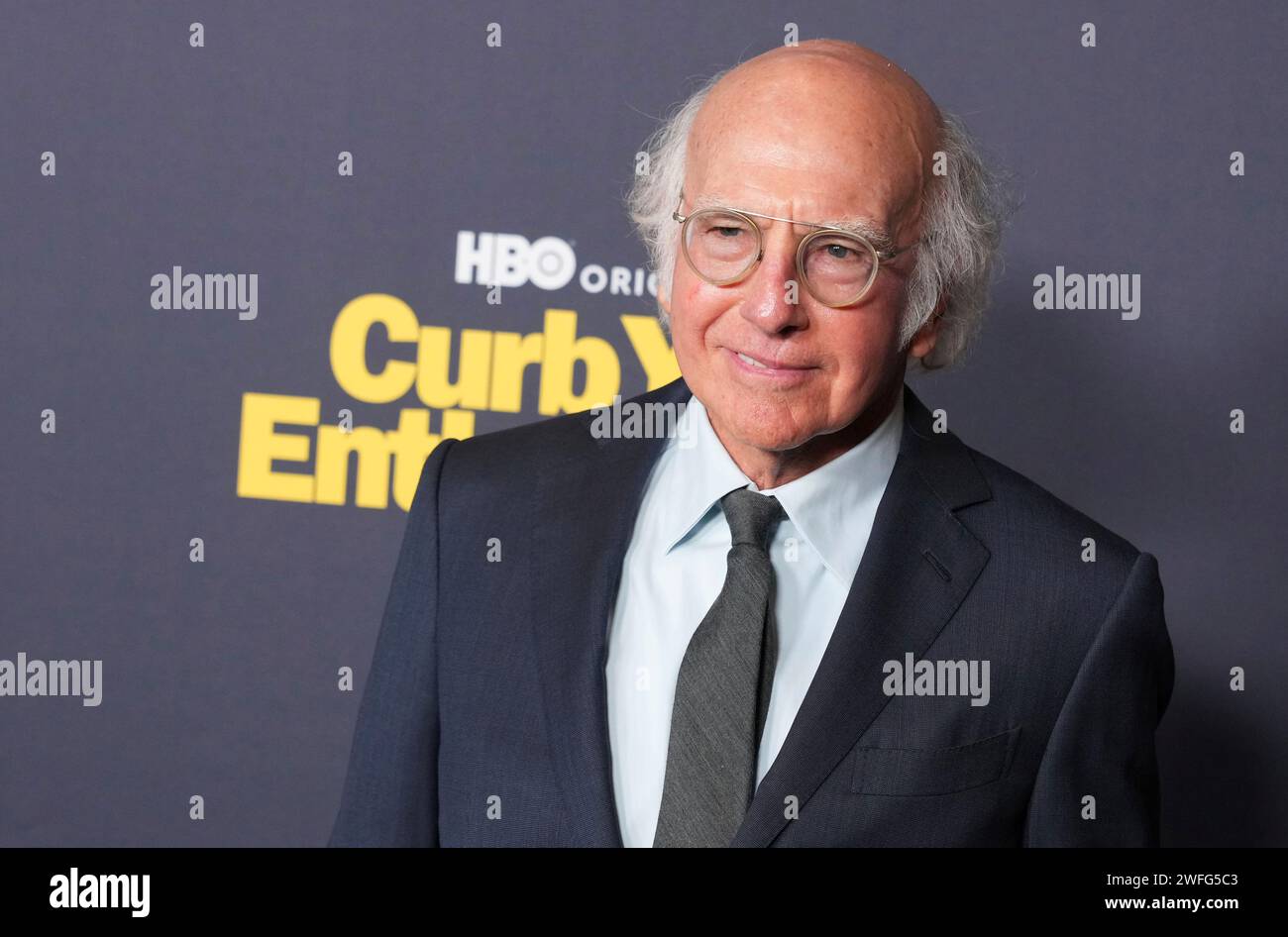 Larry David arrives at the "Curb Your Enthusiasm" final season premiere ...
