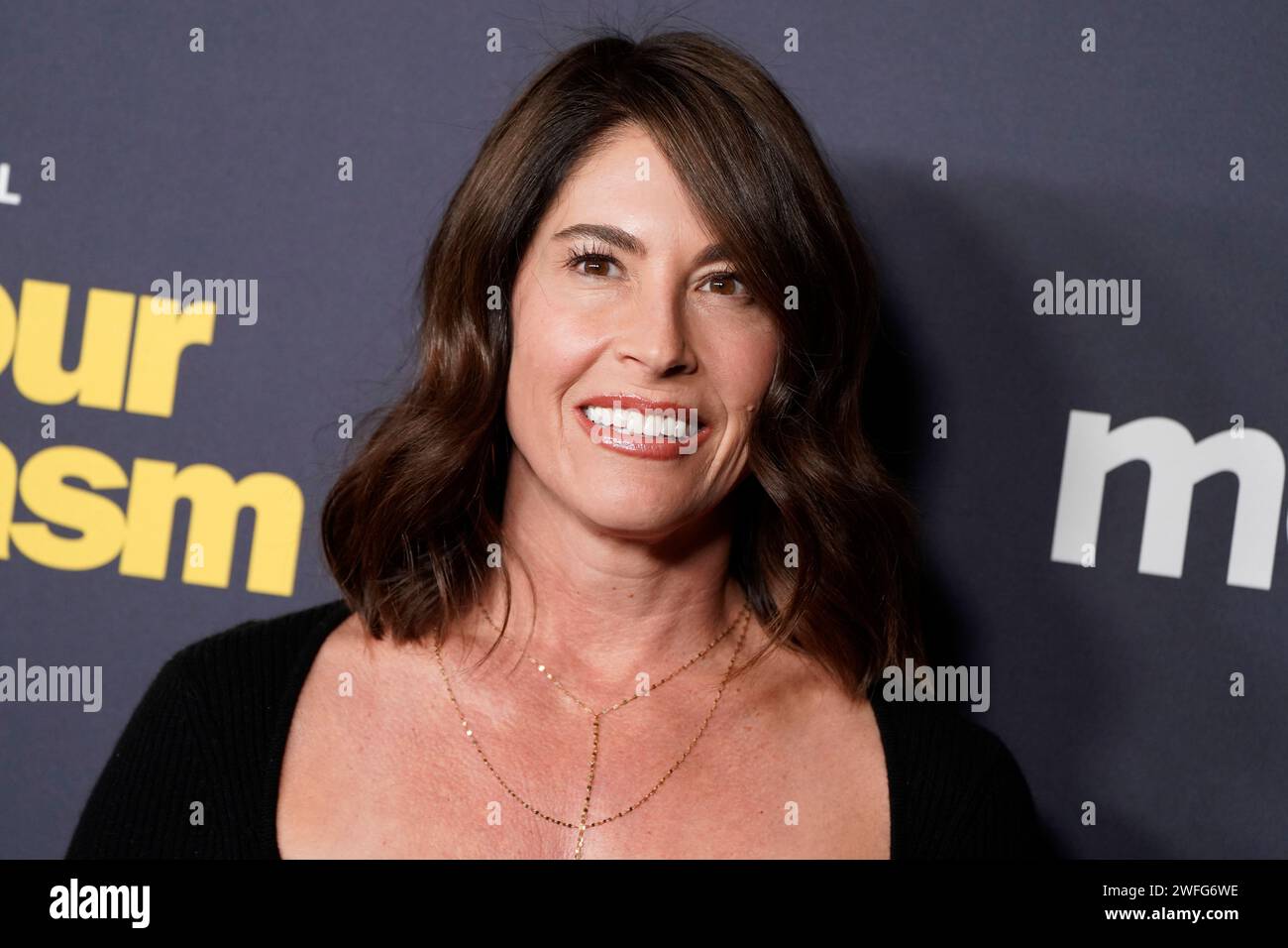Laura Streicher arrives at the "Curb Your Enthusiasm" final season ...