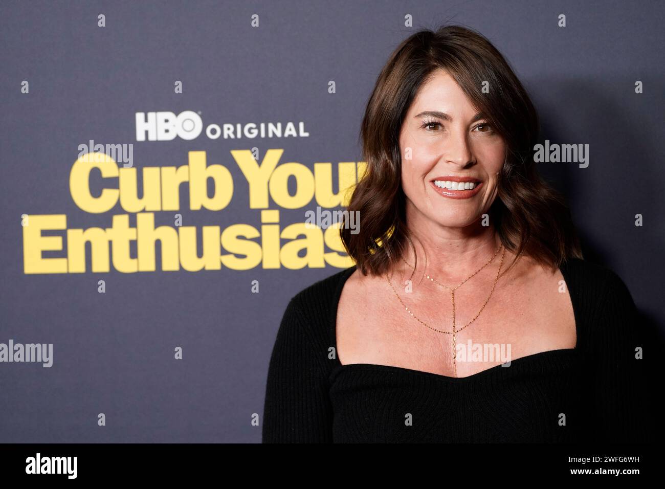 Laura Streicher arrives at the "Curb Your Enthusiasm" final season ...