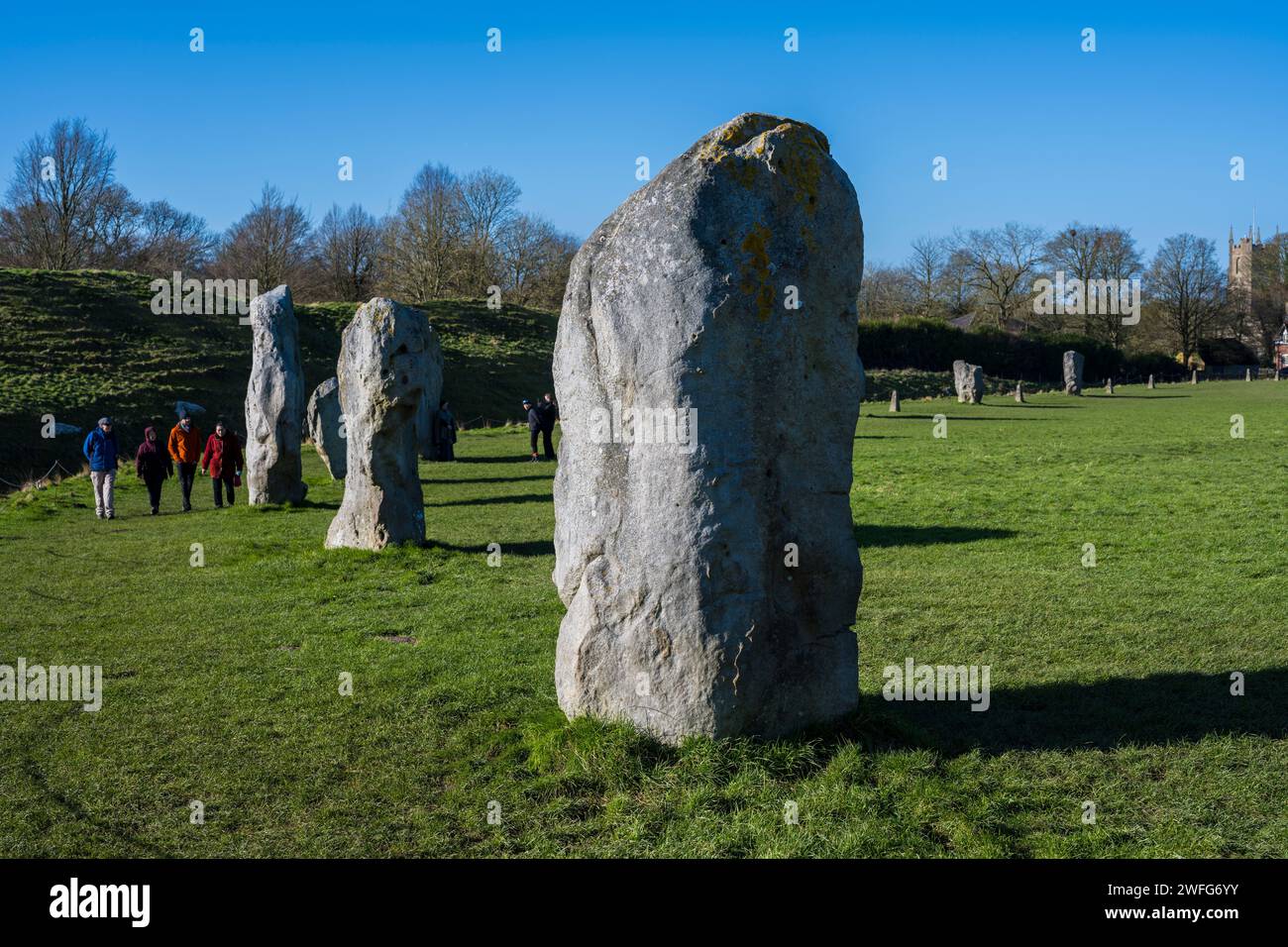 Avebury henge hi-res stock photography and images - Alamy