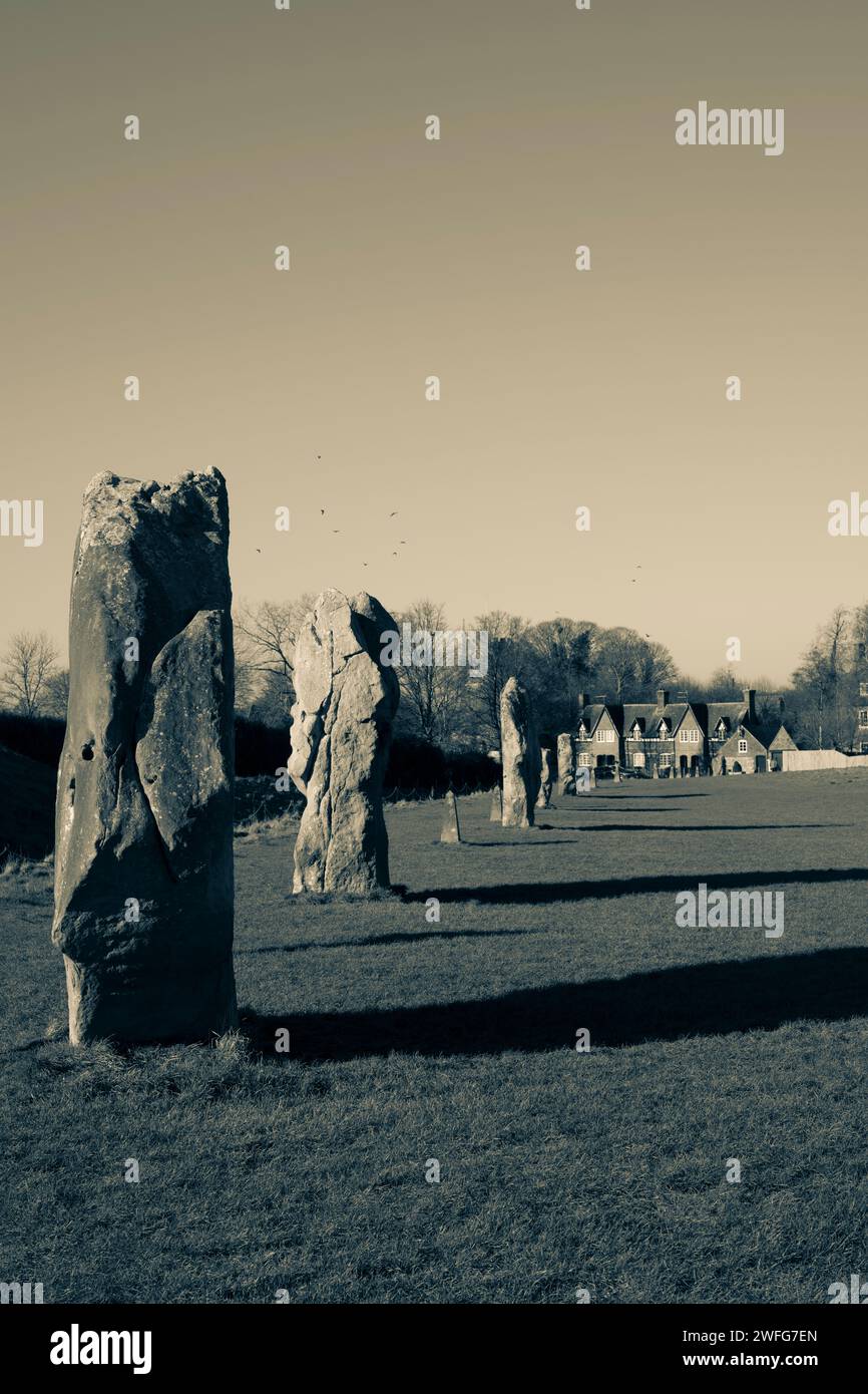 Black and white stone circle hi-res stock photography and images - Alamy