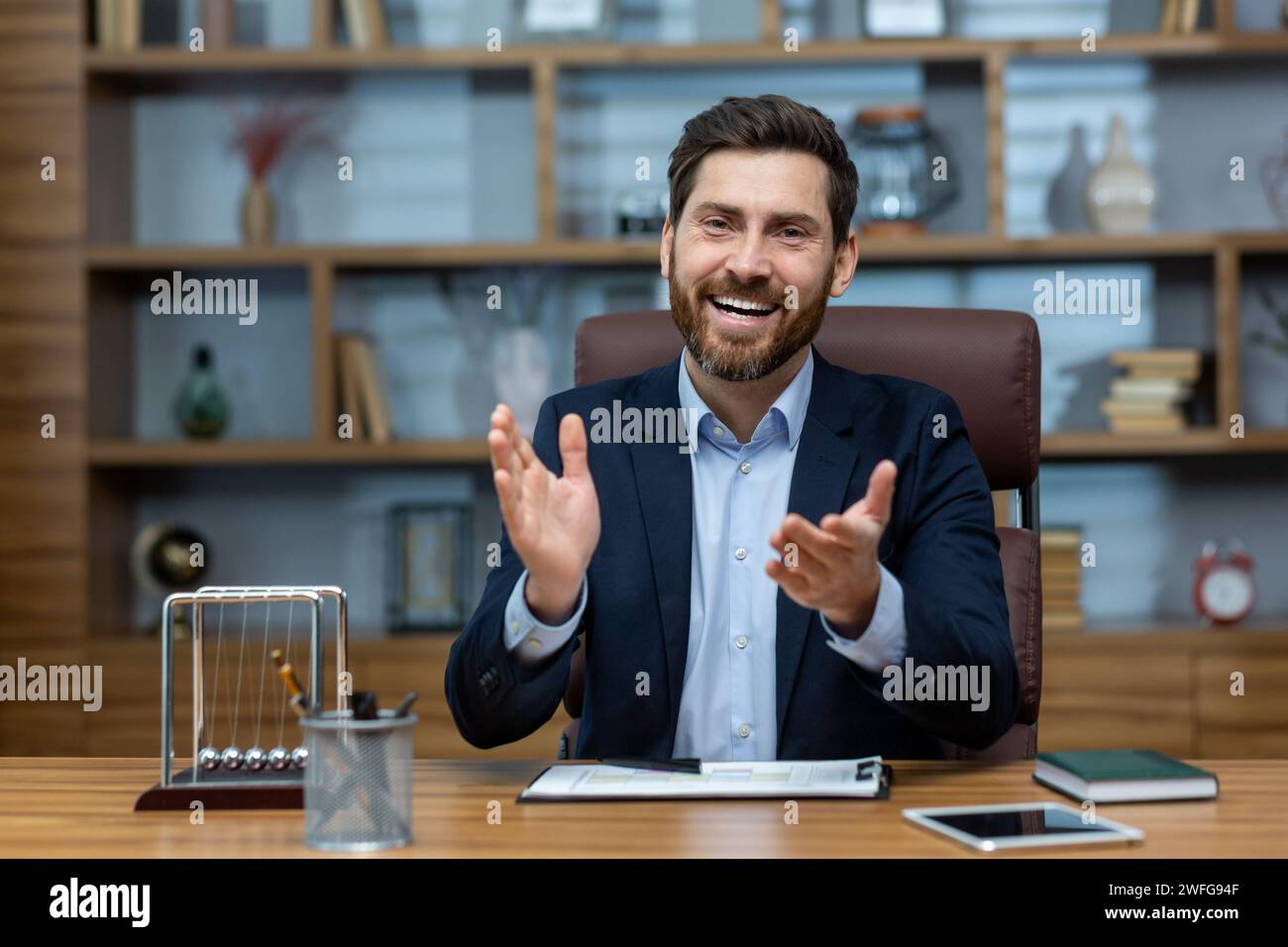 Support applause praise admiration hands hi-res stock photography and ...