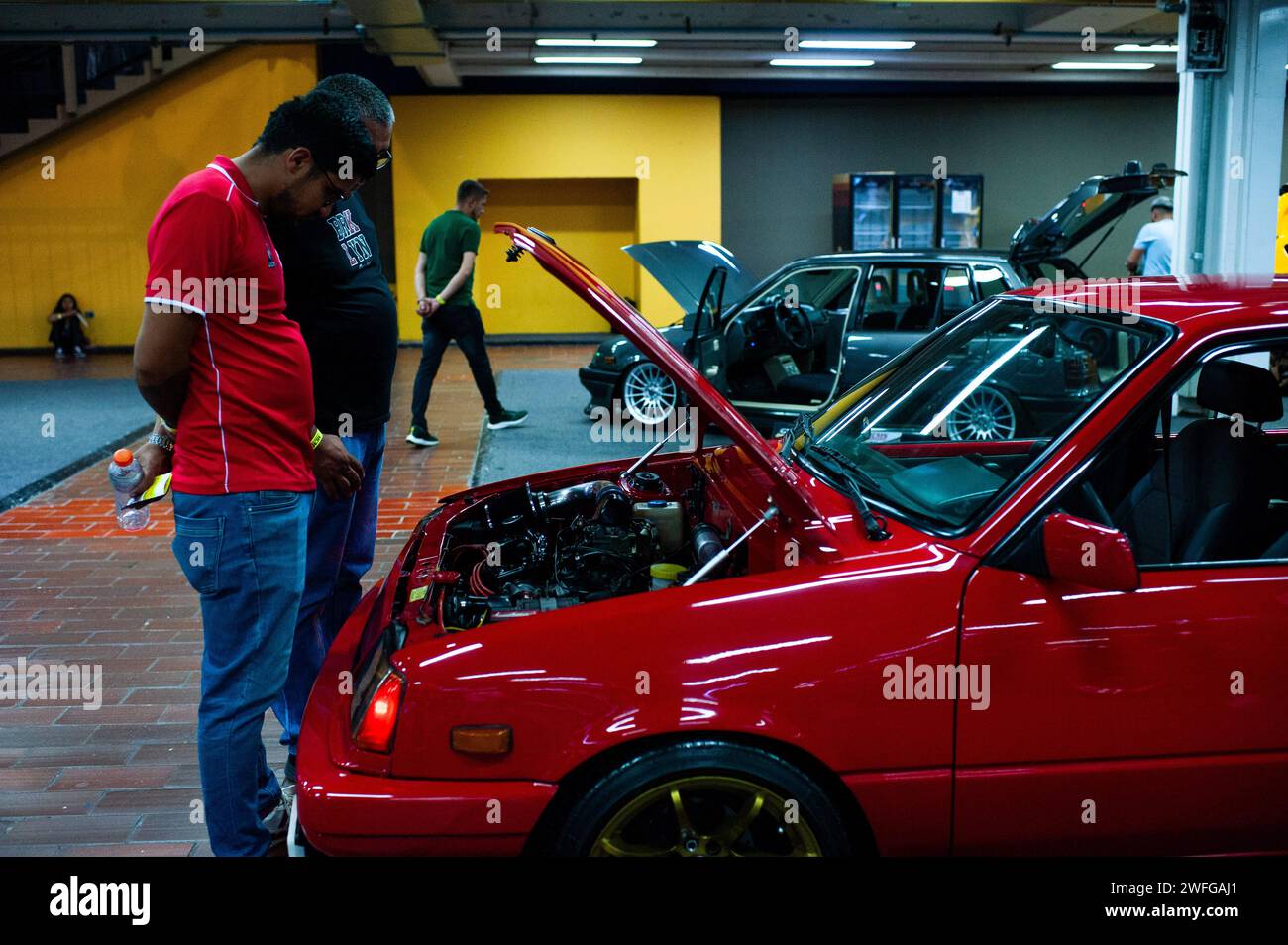 Bogota, Colombia. 28th Jan, 2024. People gather to see tuner cars ...