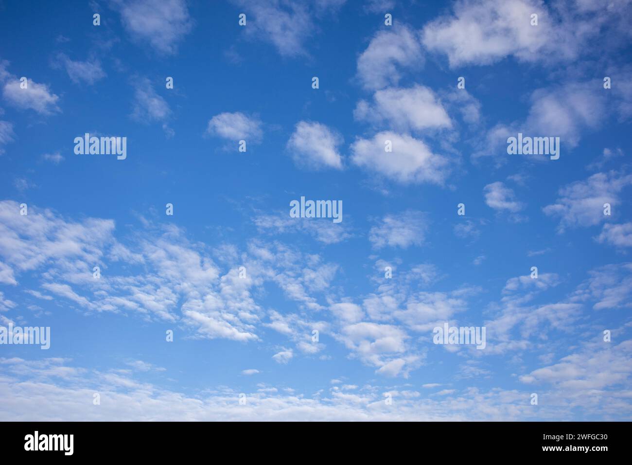 Beautiful bright blue sky white clouds hi-res stock photography and ...
