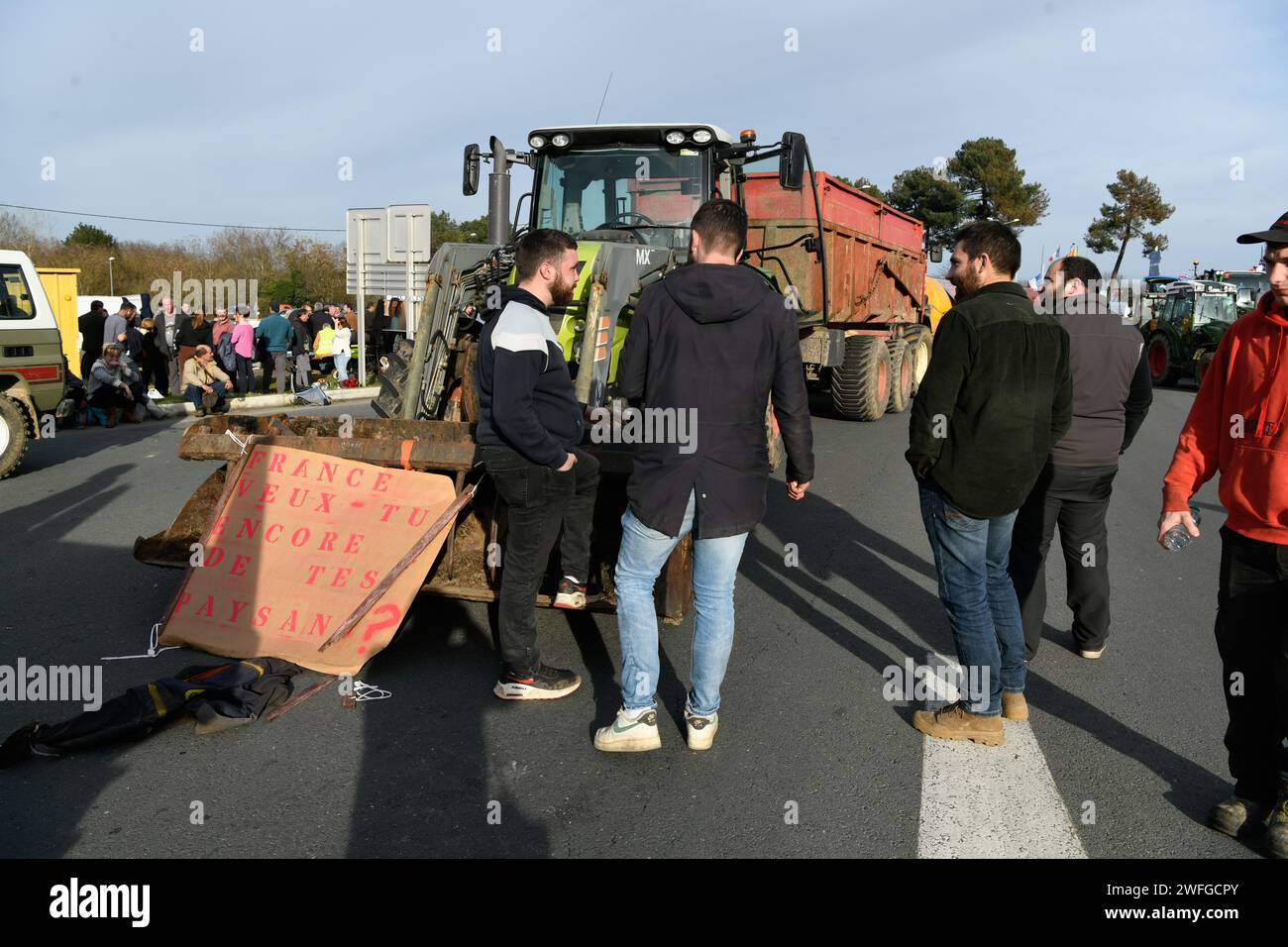 France, Bordeaux, 29 January 2024, Farmers' demonstration, blockade of ...