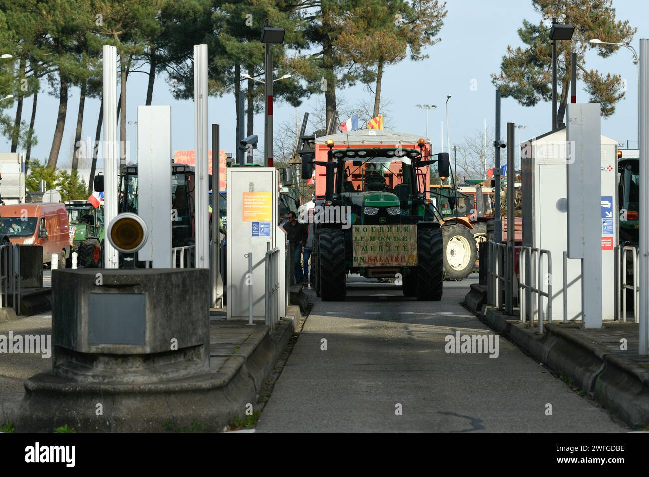 France, Bordeaux, 29 January 2024, Farmers' demonstration, blockade of ...
