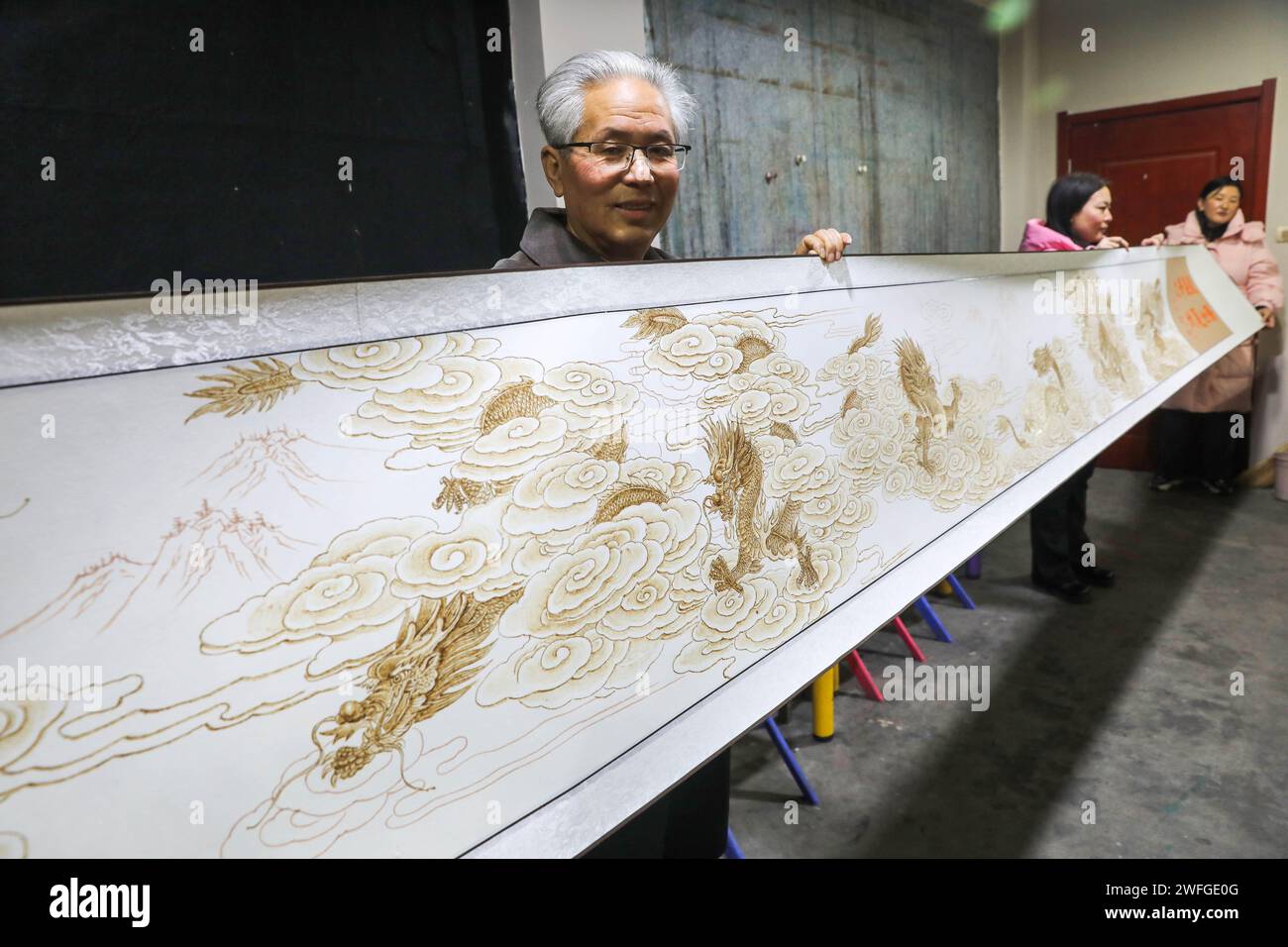 800 centimeters hi-res stock photography and images - Alamy