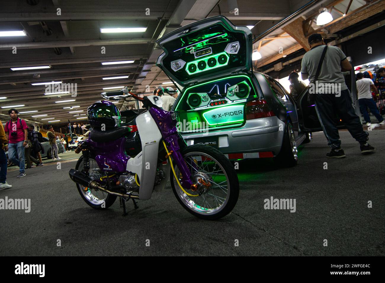 Bogota, Colombia. 28th Jan, 2024. Car enthusiasts are showing their ...