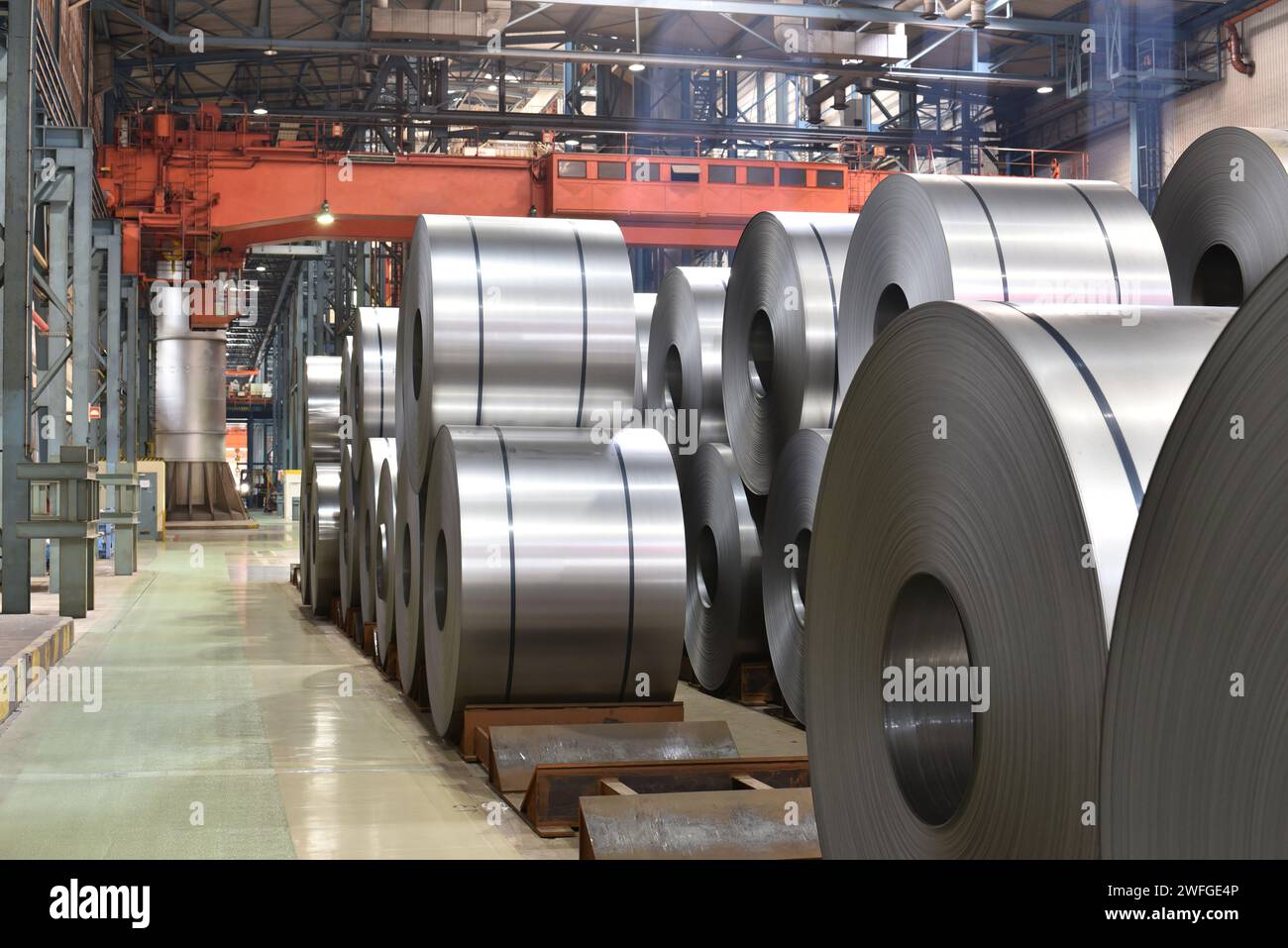 industrial plant for the production of sheet metal in a steel mill ...