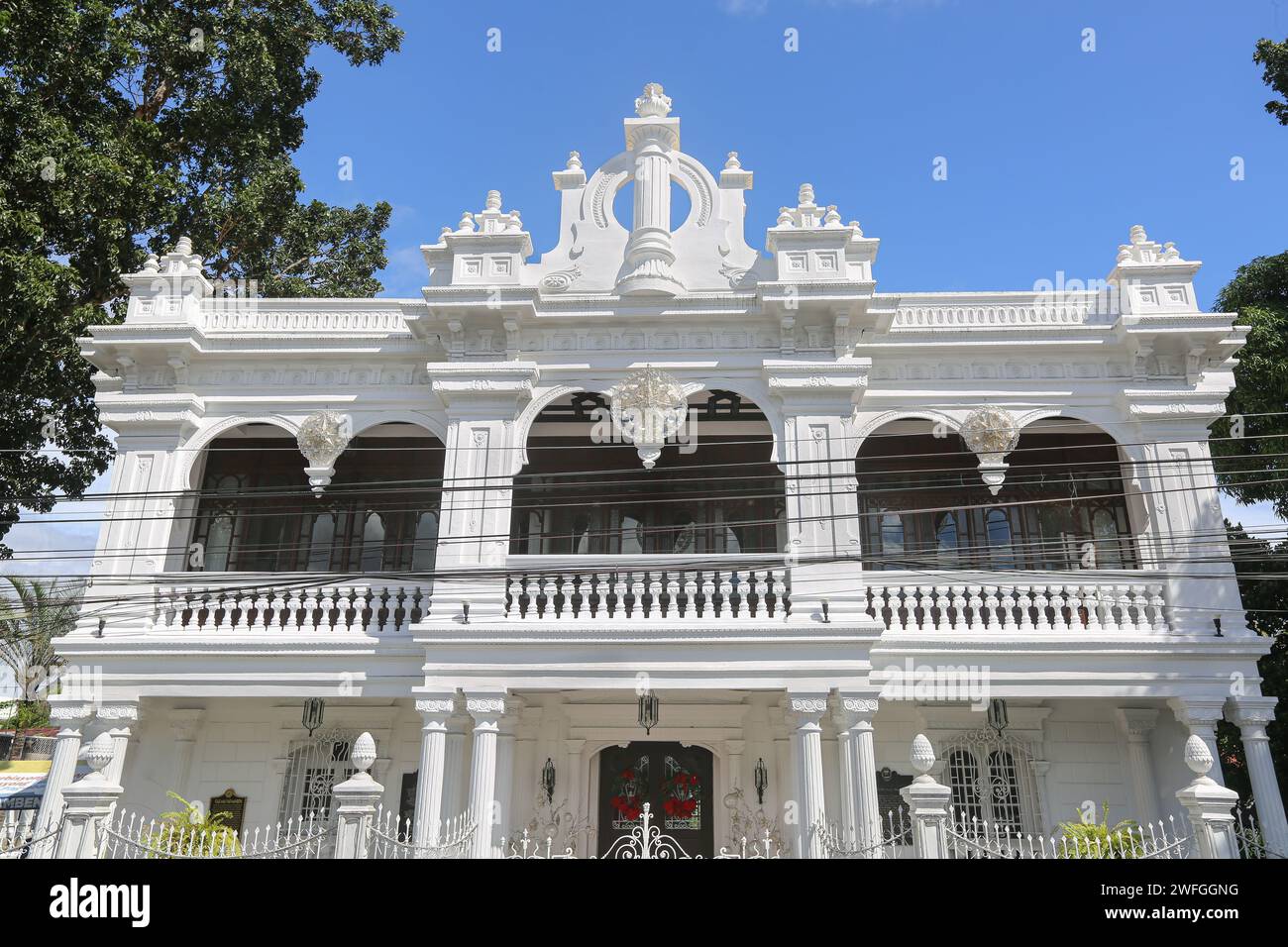 Bahay ni don putin hi-res stock photography and images - Alamy