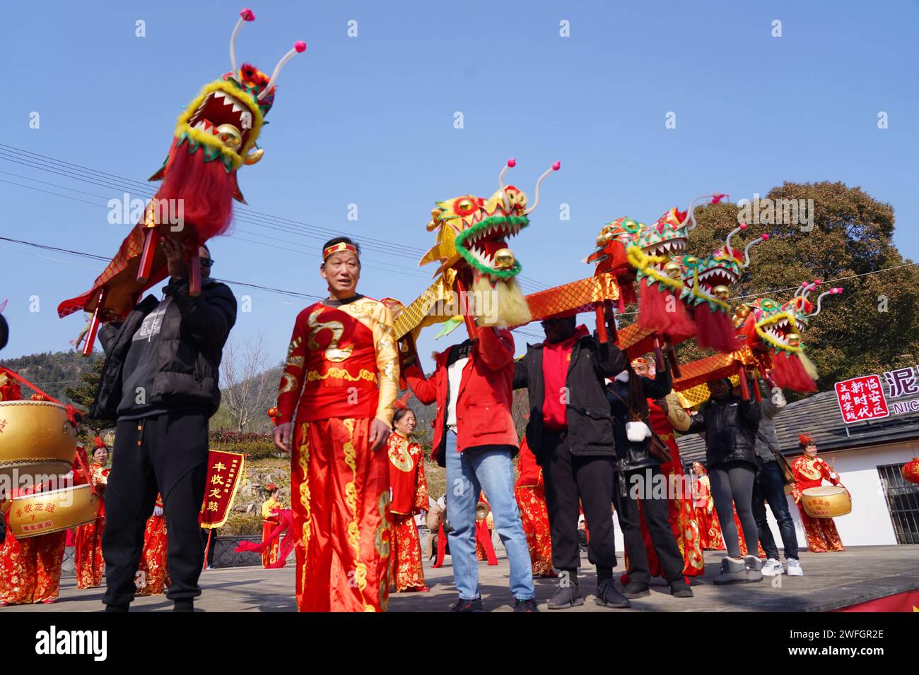 Foreign students from Zhejiang A&F University experience the ...