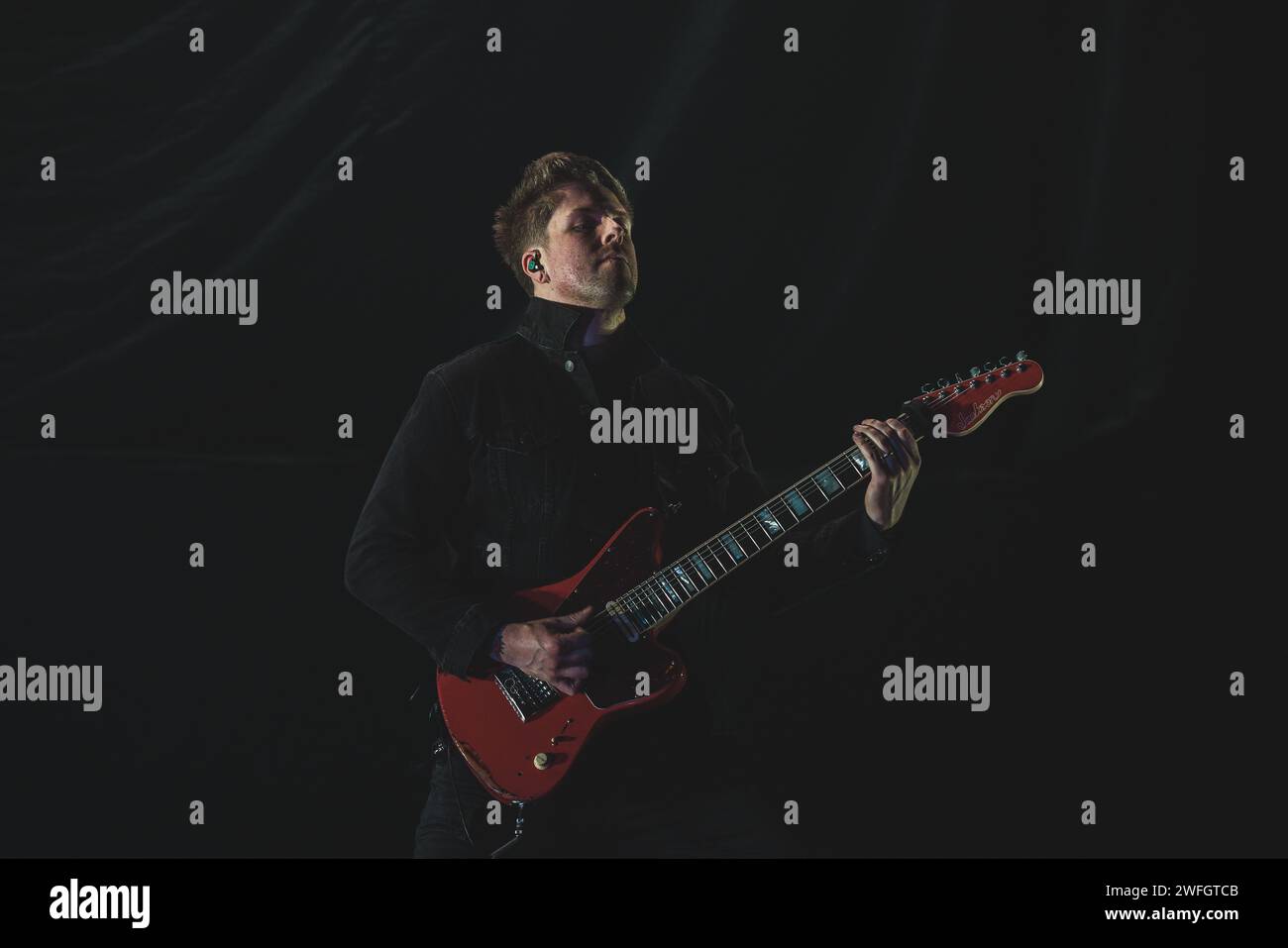 Spiritbox singer hi-res stock photography and images - Alamy