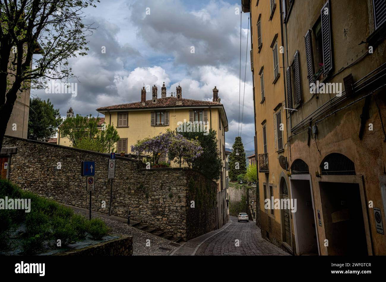 Bergamo italian renaissance architecture hi-res stock photography and ...