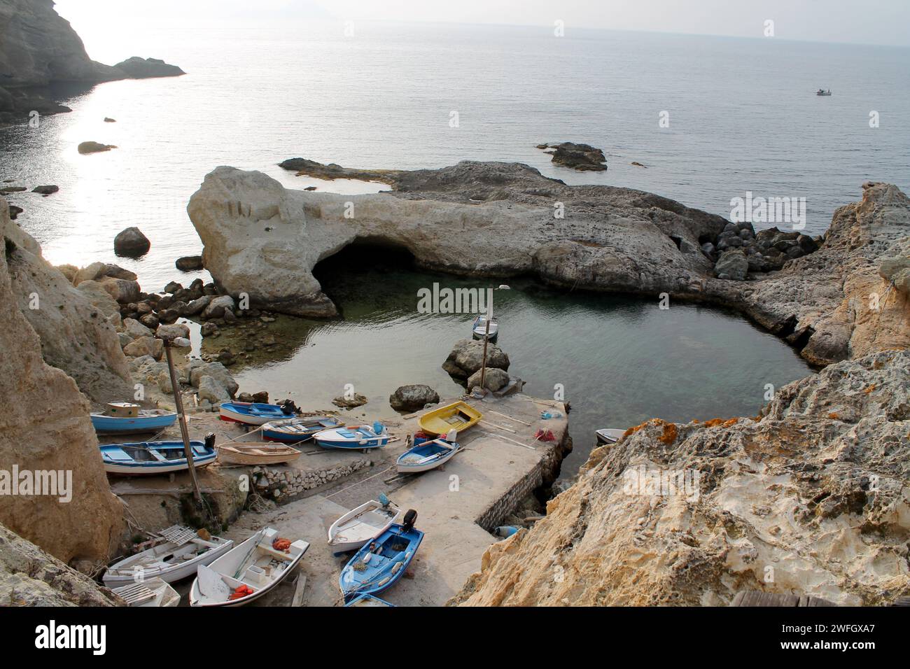 Scogli hi-res stock photography and images - Alamy