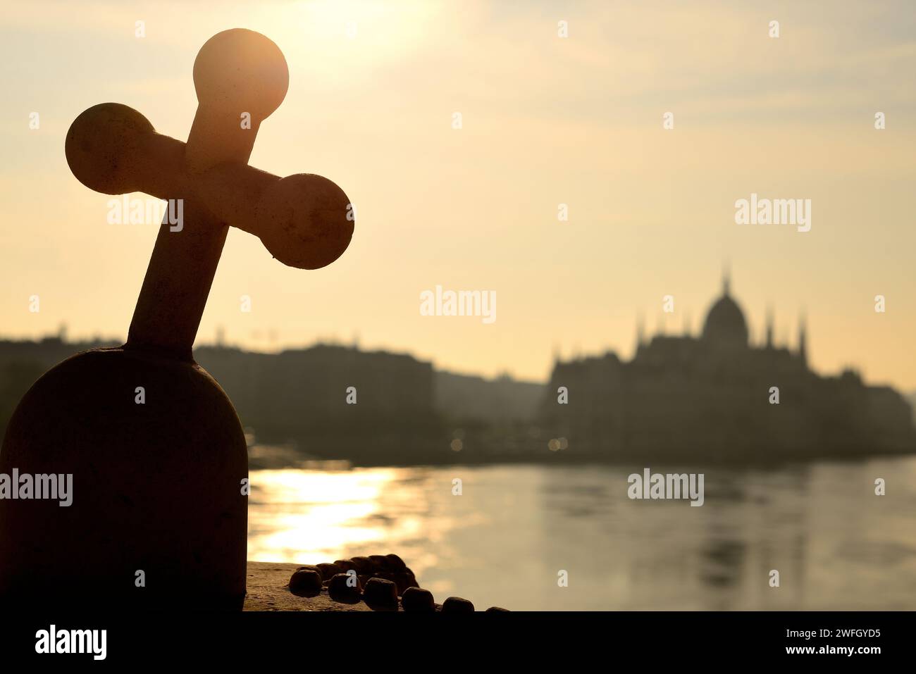 Cross in the bridge of Margarit and Parlament, Budapest, Hungary Stock ...
