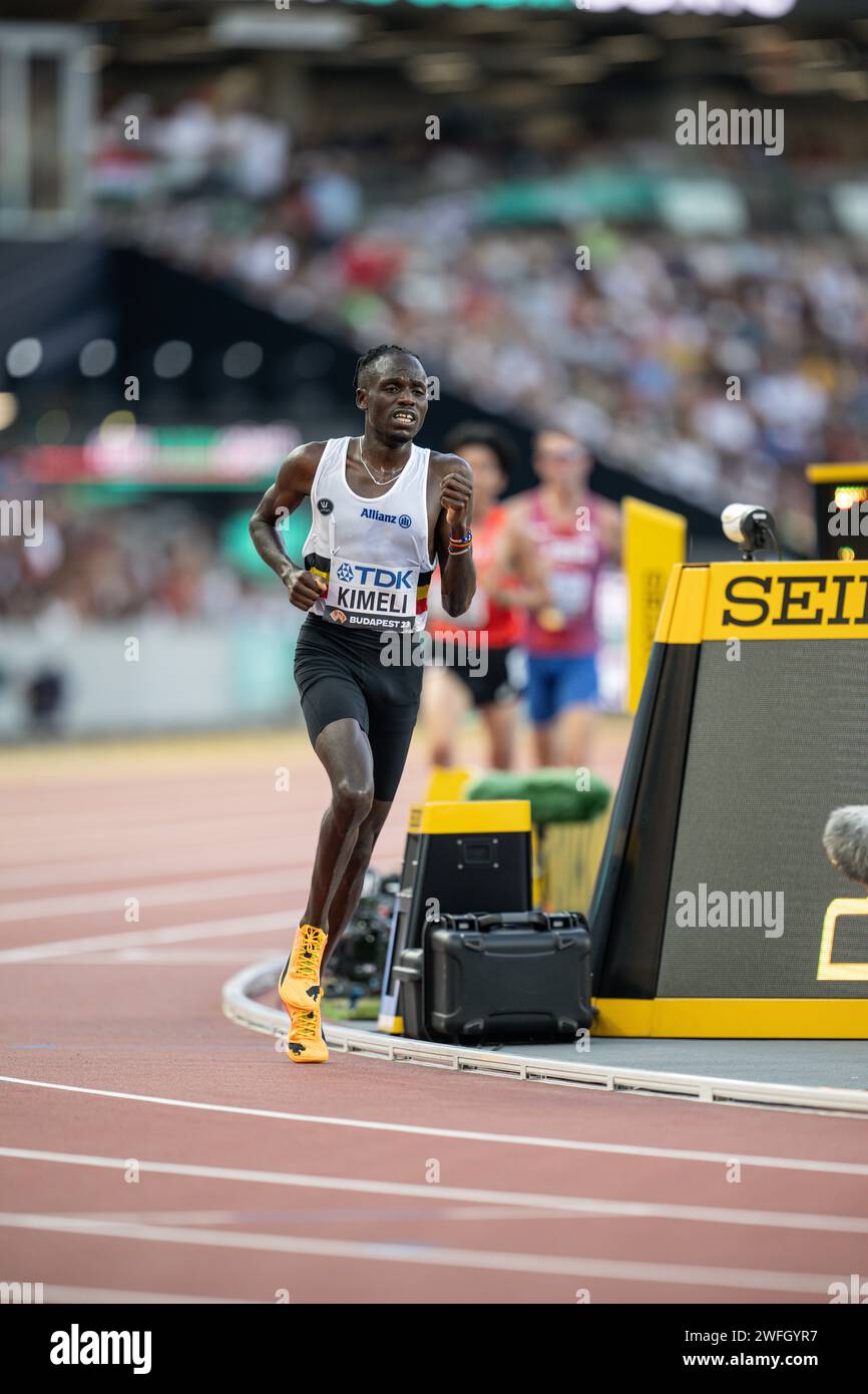Isaac KIMELI participating in the 10.000 m at the World Athletics ...