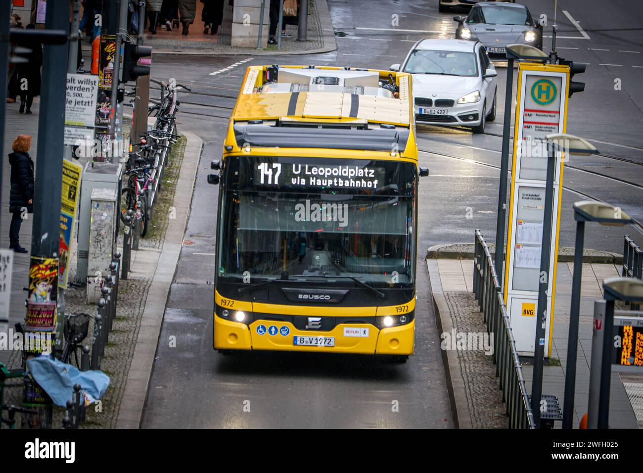 147 bus hi-res stock photography and images - Alamy