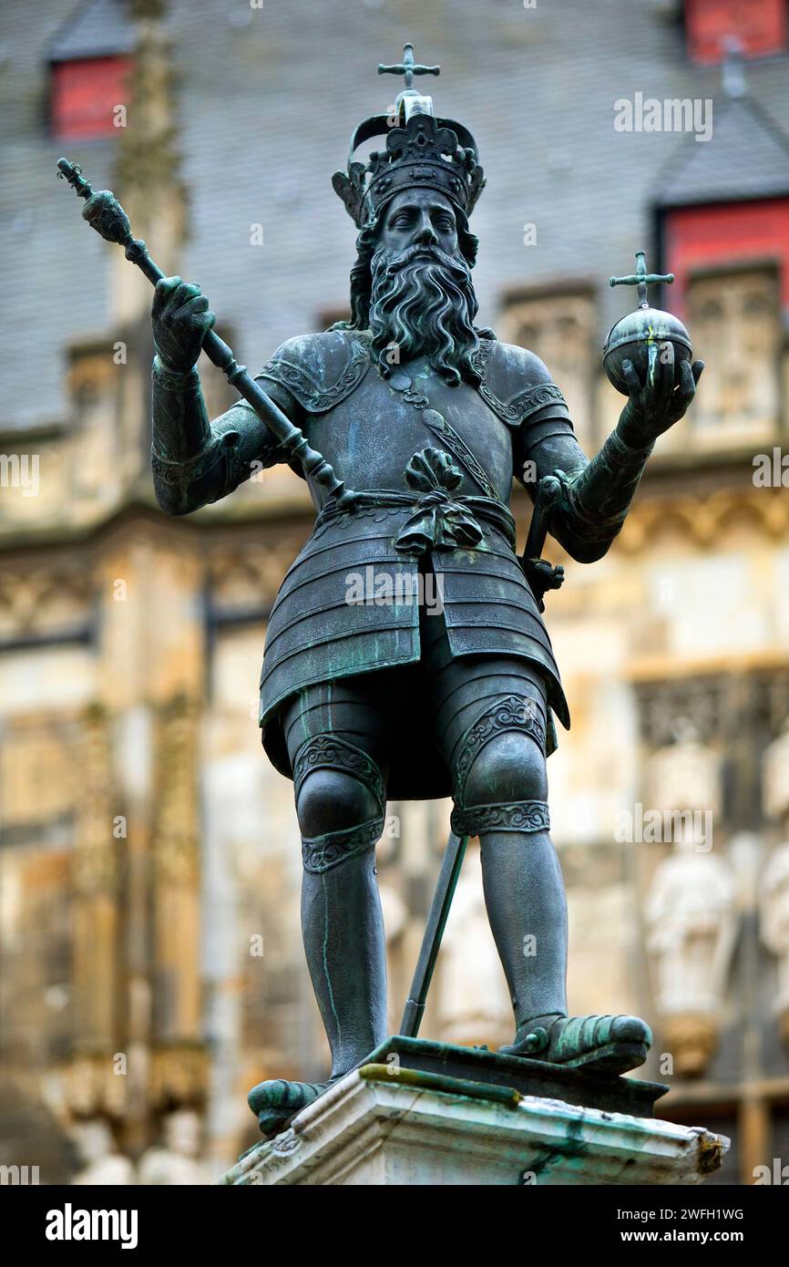Charlemagne aachen statue hi-res stock photography and images - Alamy