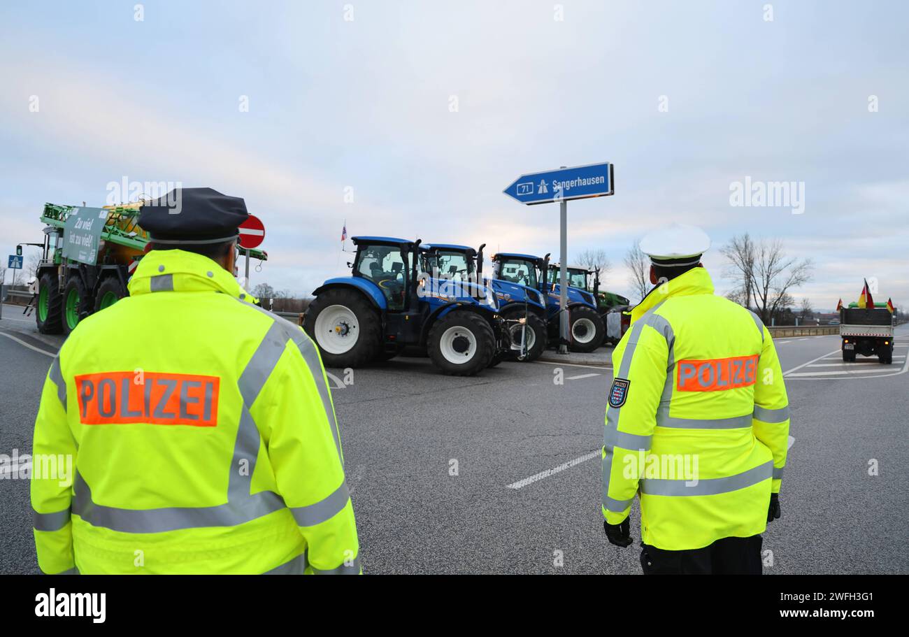 Bauern blockieren Autobahnauffahrten 31.01.2024, Koelleda, im Rahmen ...