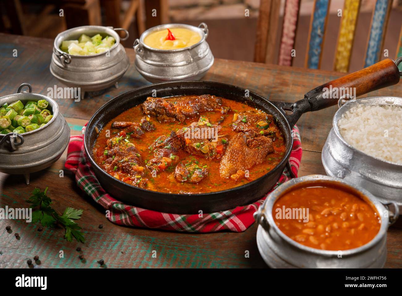 Galinha caipira hi-res stock photography and images - Alamy